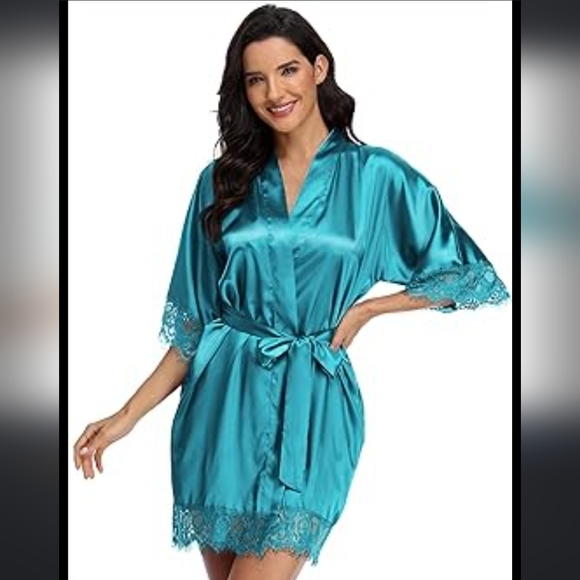 AvidLove | Intimates & Sleepwear | Green Silk Like Robe In Xxl | Poshmark